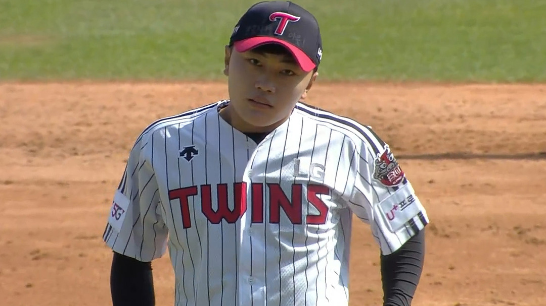 '최고 145km' LG 좌완 미래 김윤식 / 5회초 | 다음스포츠