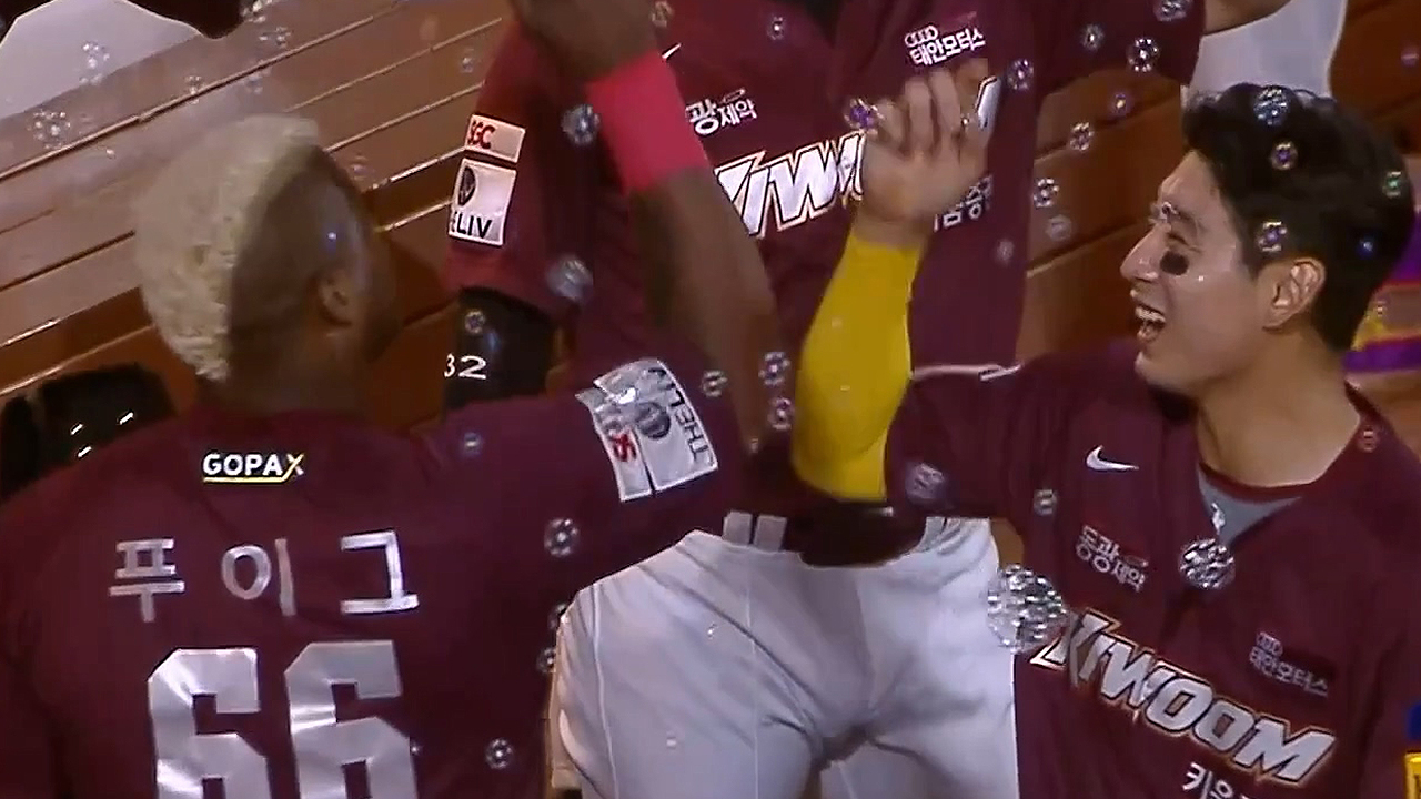 다음스포츠 | '같은 타구 다른 결과' 푸이그의 질주 [KBO FILM ROOM]