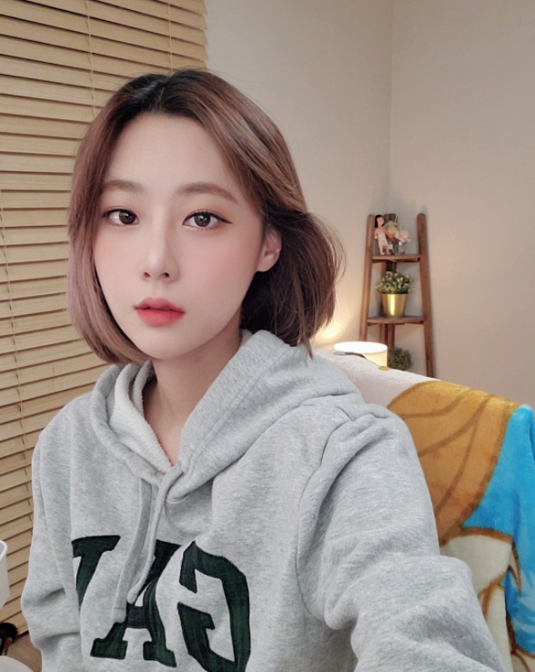 공부 방송으로 시작했던 BJ 맹이 근황 jpg > 후방주의 | 짤티비 - JJTV.KR