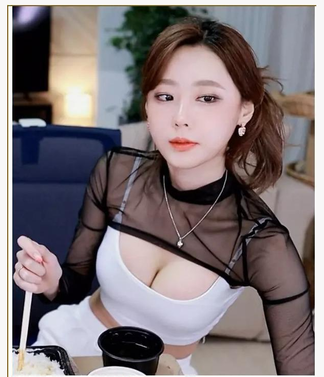 공부 방송으로 시작했던 BJ 맹이 근황 jpg > 후방주의 | 짤티비 - JJTV.KR