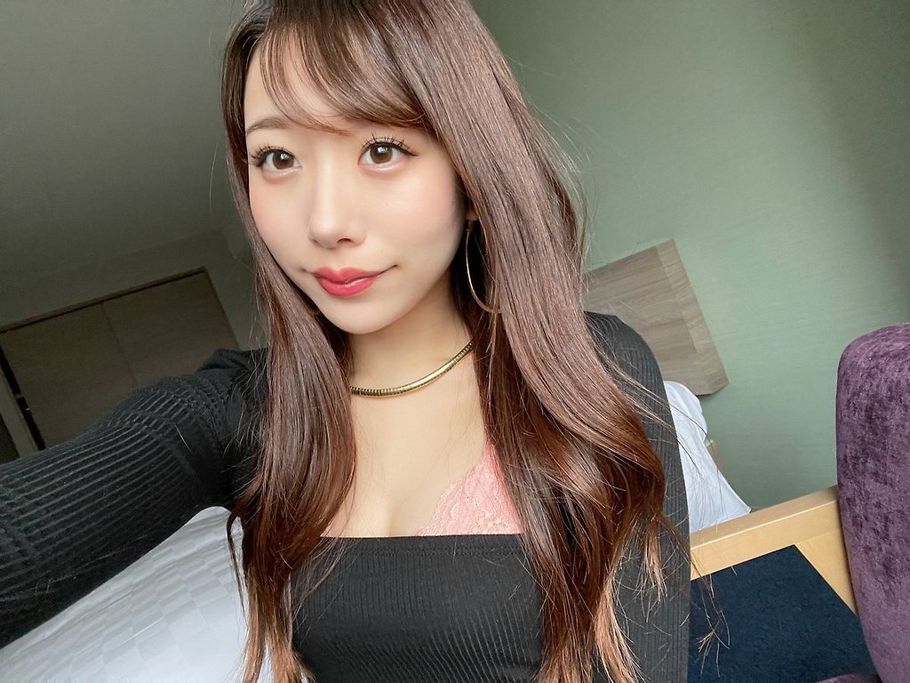 지역 아나운서 출신 에리카 오자키.jpg