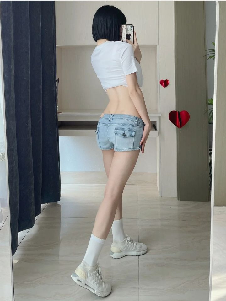 160cm 45kg 몸매 완벽녀 셀카 > 인플루언서 | 짤티비 - JJTV.KR
