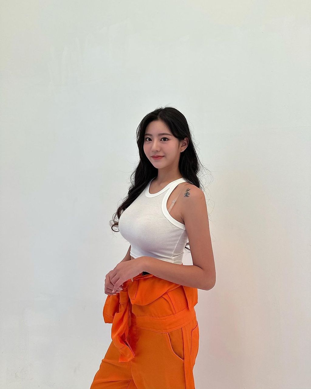 김이서 치어리더 셀카 묵직한 가슴골 후방주의 짤티비 Jjtv Kr