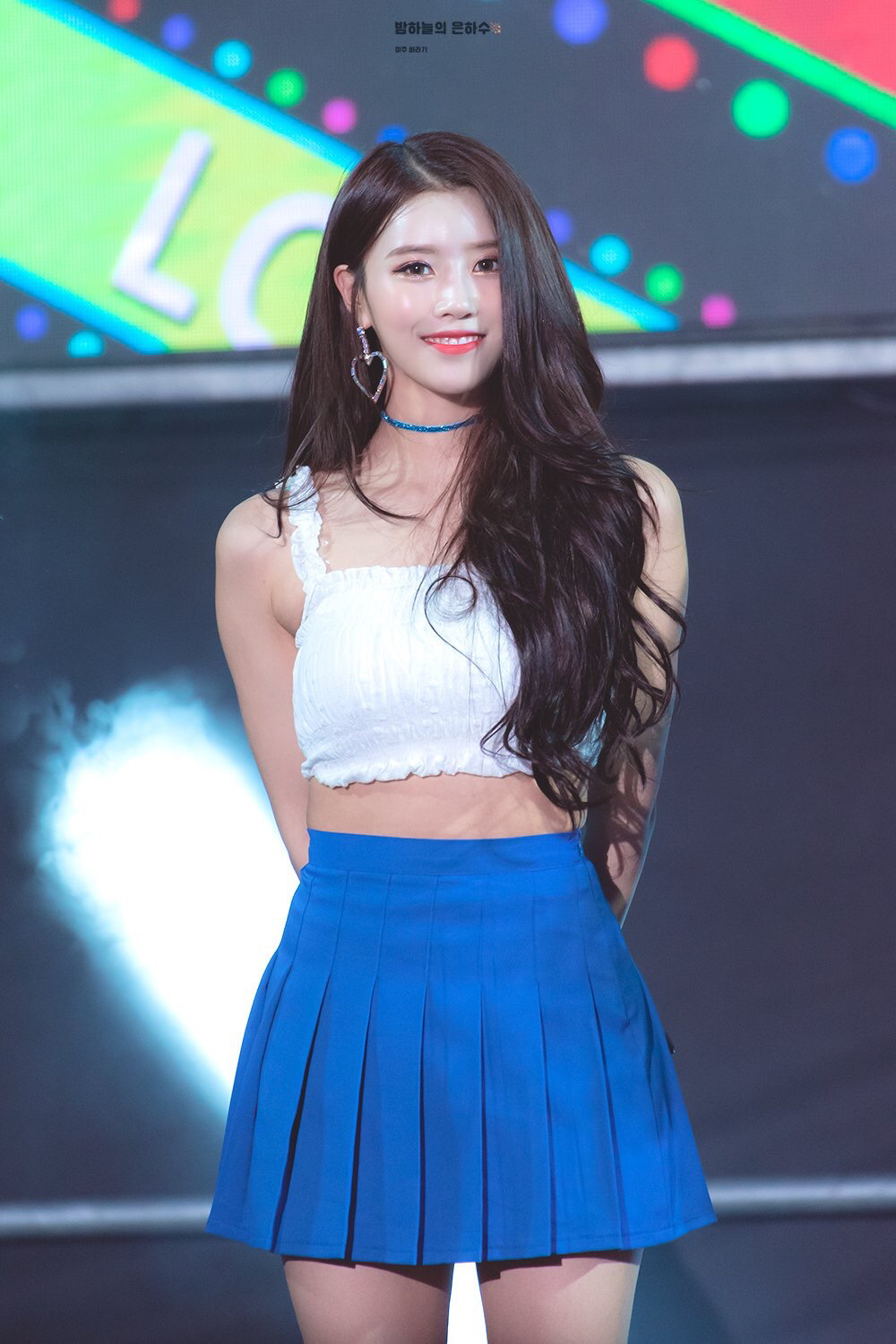 러블리즈 미주 파랑 테니스치마 (스압) - 방송/연예 - 꾸르