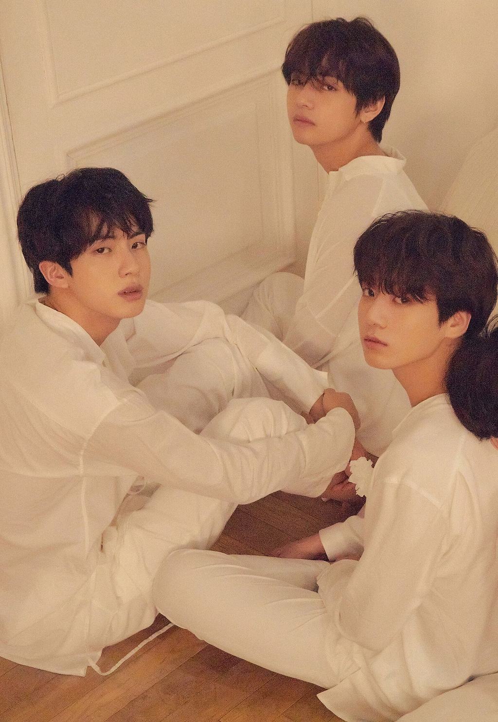 더쿠 부잣집 삼형제처럼 찍힌 방탄소년단 진 뷔 정국 사진ㅋㅋㅋ