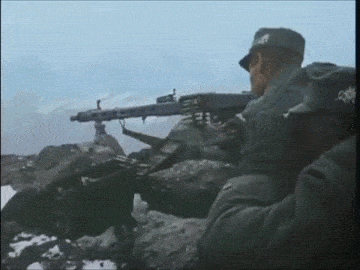 독일군 MG 42 기관총 분당 1500발.gif