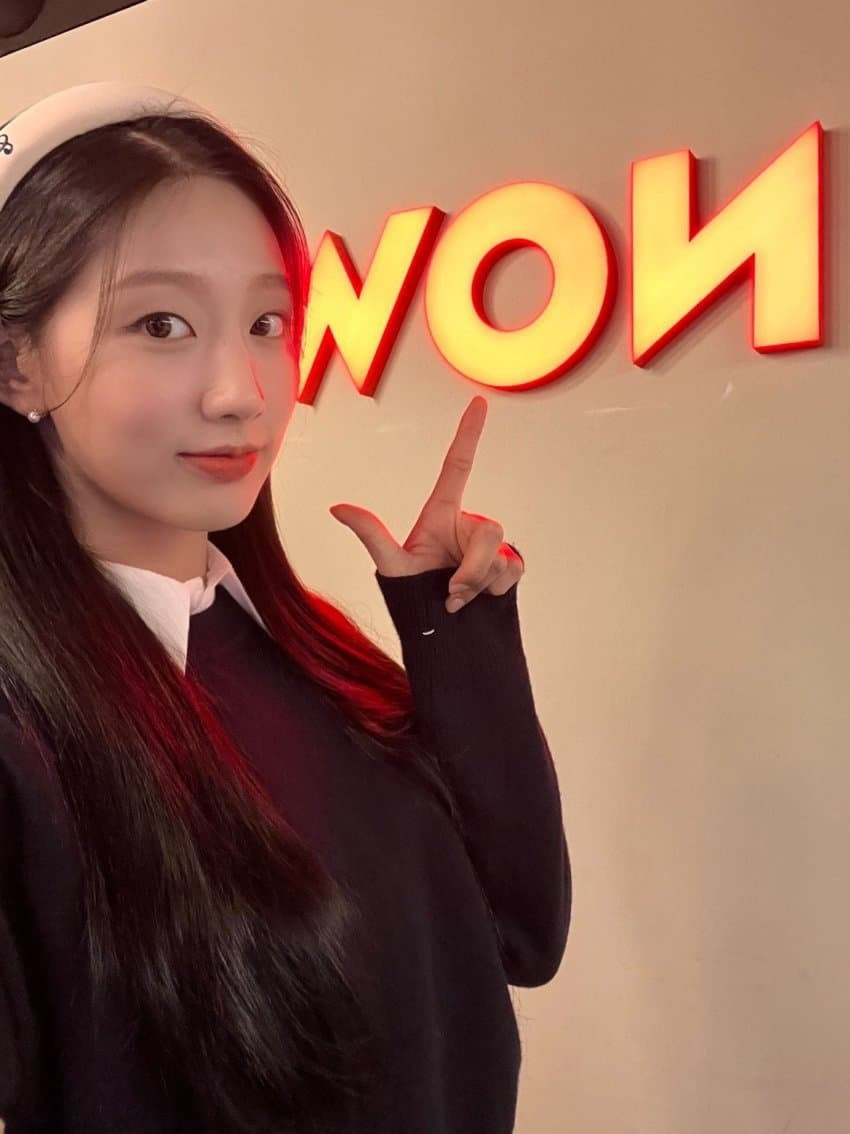 러블리즈 막내 정예인 셀카 걸그룹 연예인 짤티비 Jjtvkr