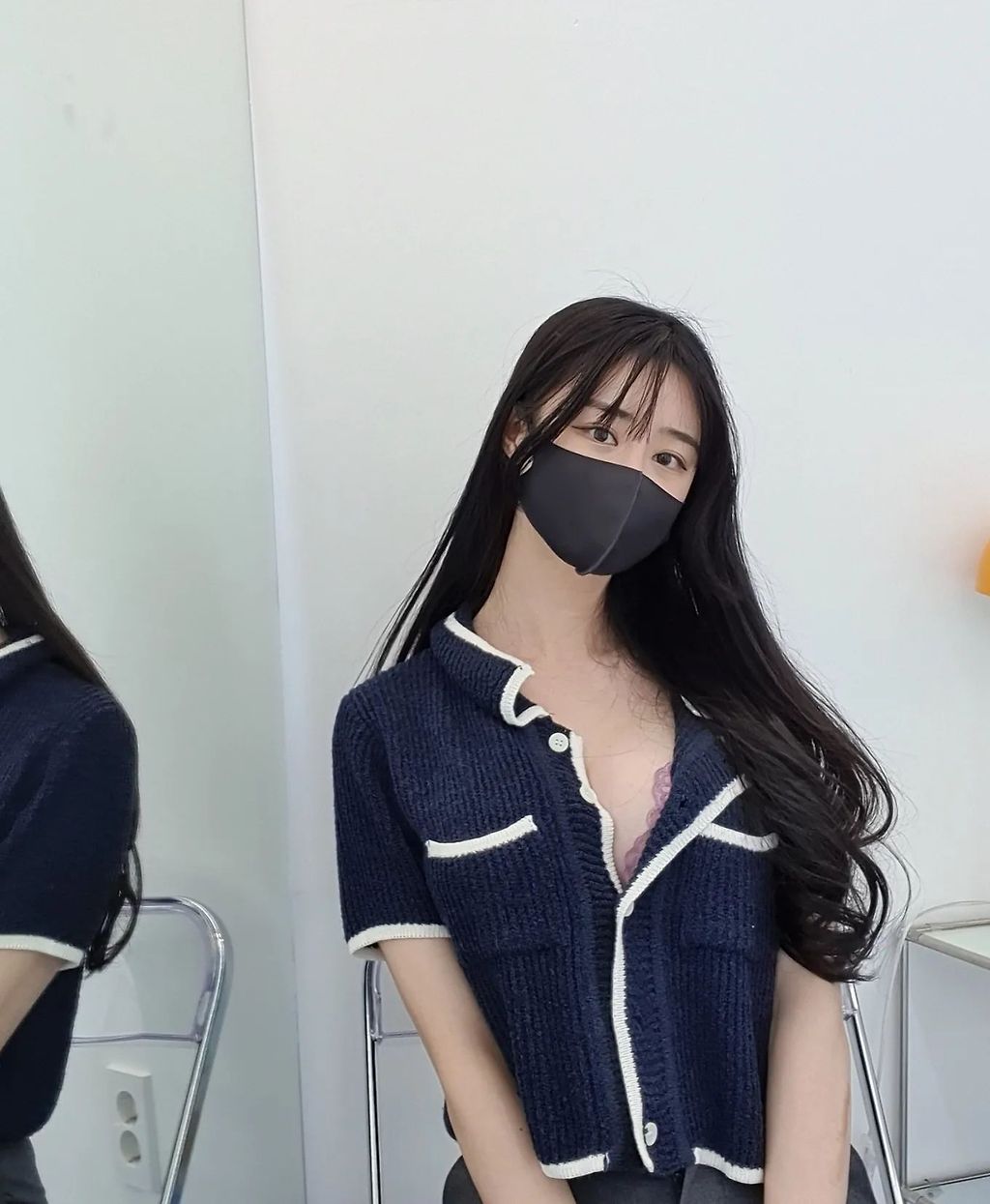 아직도 마스크 안 벗는 100만 글래머 유튜버 VROK 브이록.jpg