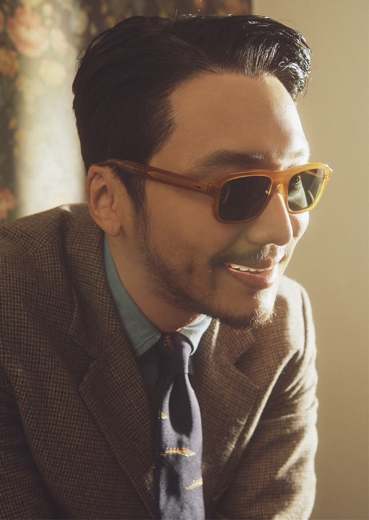 변요한 X 페이크미.gif