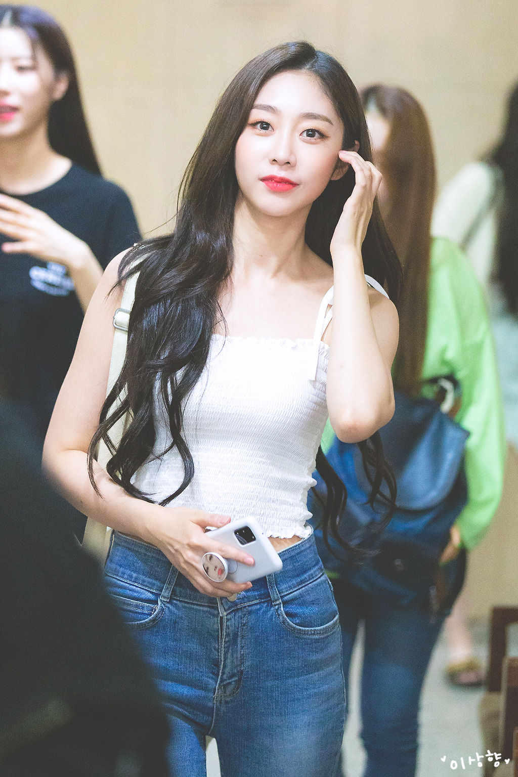 흔한 회사 여직원 오피스룩 컨셉의 러블리즈 지수 방송연예