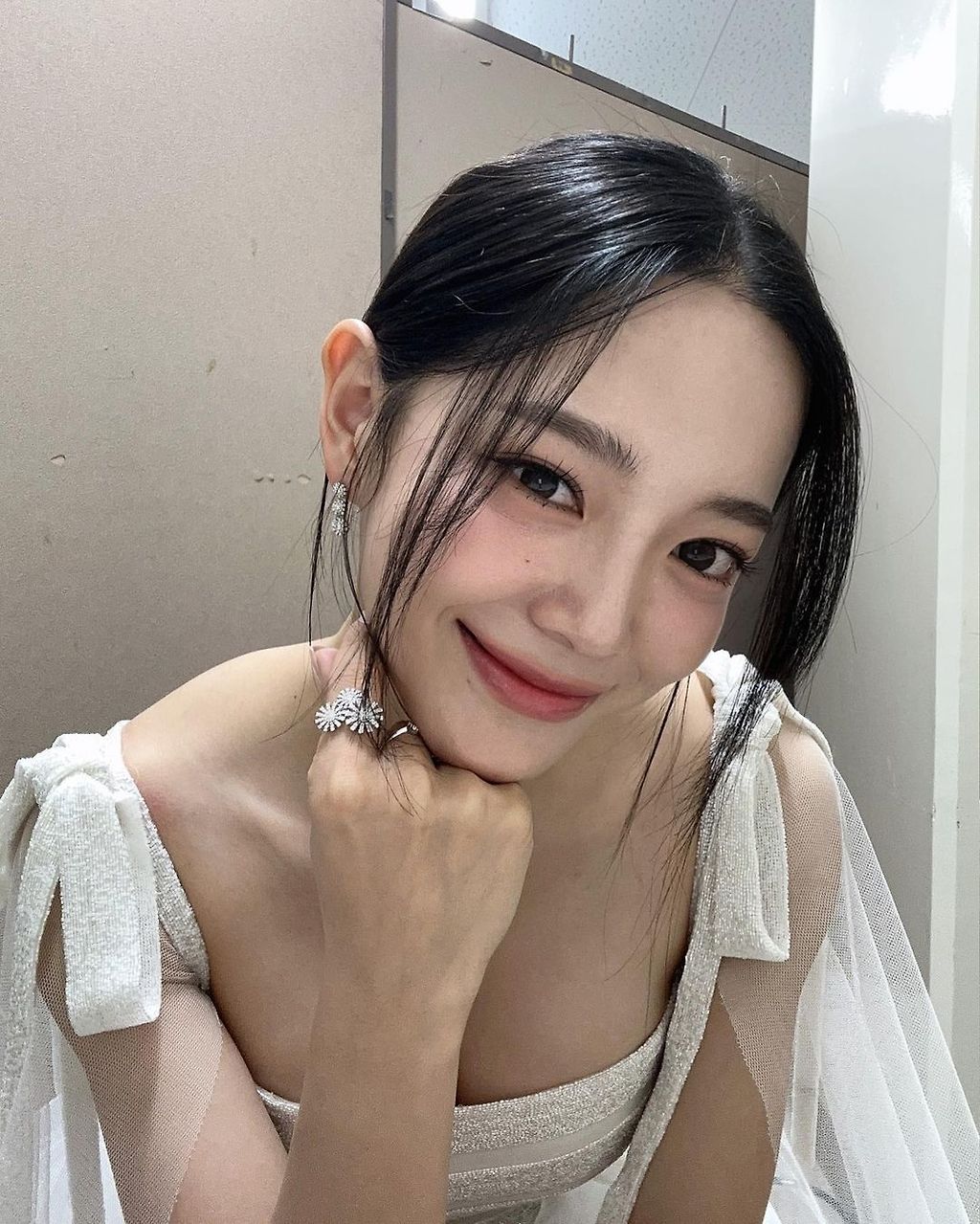 피파 온라인4 인벤 : 김세정 인스타 2022 AAA 드레스 - 피파 온라인4 인벤 자유게시판