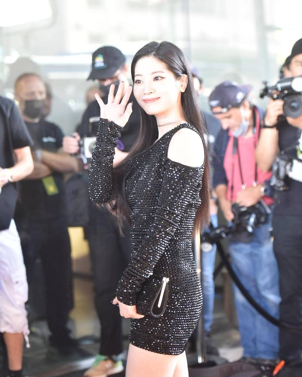뉴욕에서 열린 패션쇼에 초청받은 다현 방송연예 꾸르