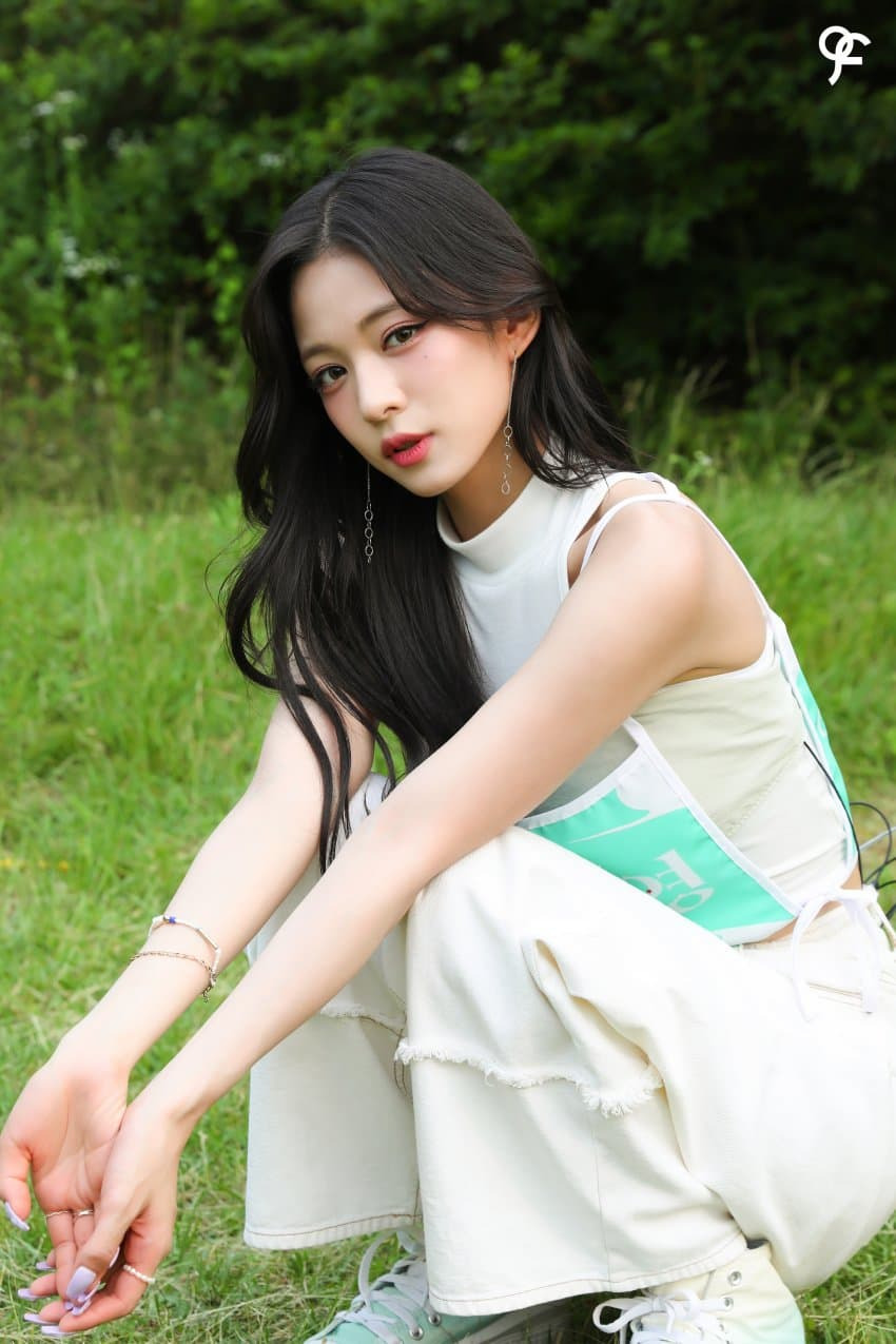 은근히 이쁜 프로미스나인 이채영.jpg