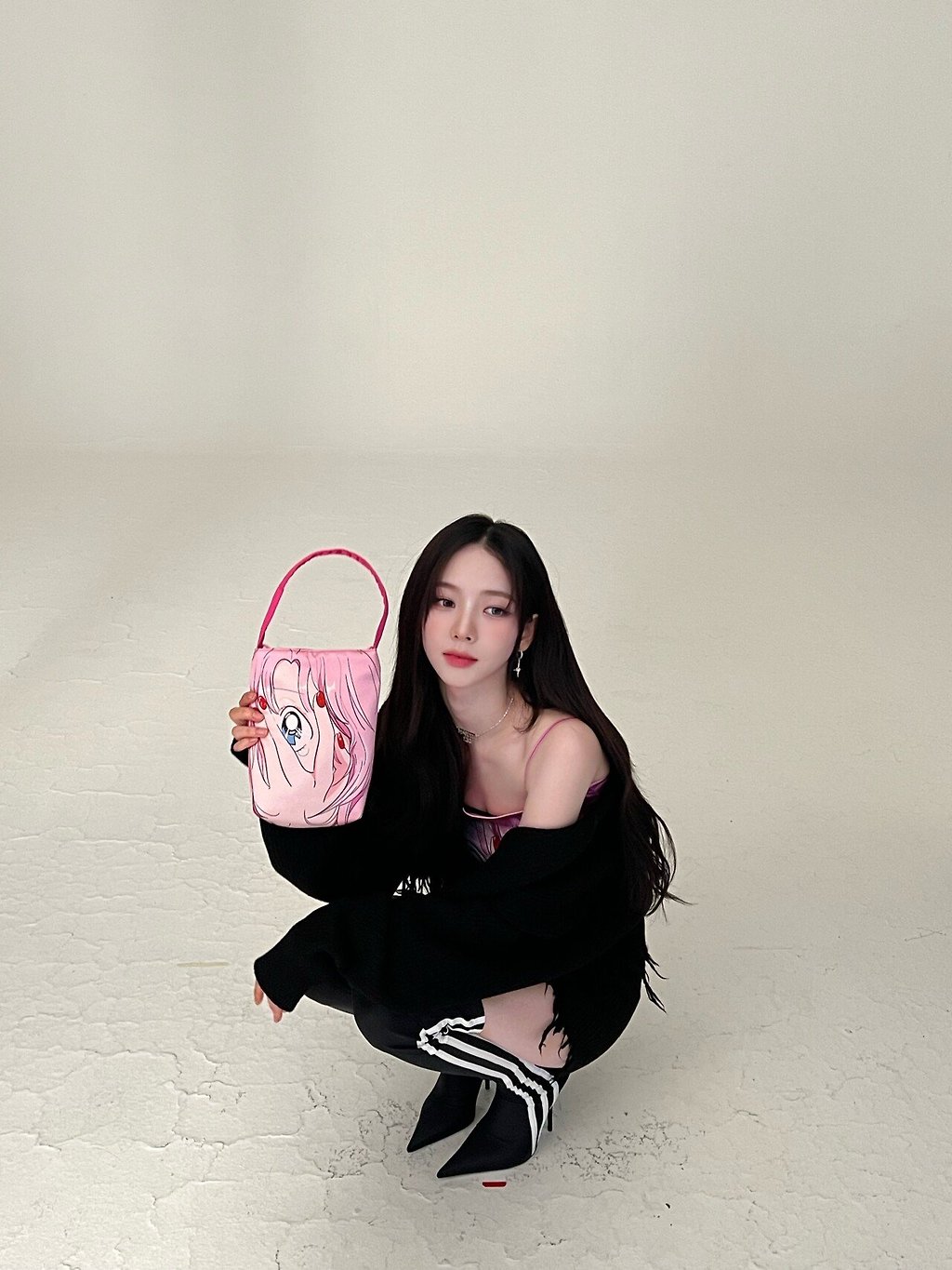 카리나 생일 기념으로 한국 일본 트위터에 올라온 사진 방송연예 꾸르