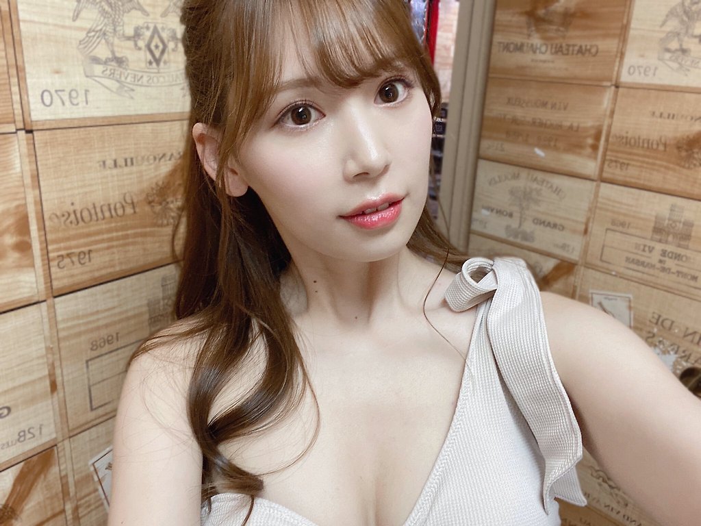 아카리 츠무기if 인물갤 코리언즈 커뮤니티