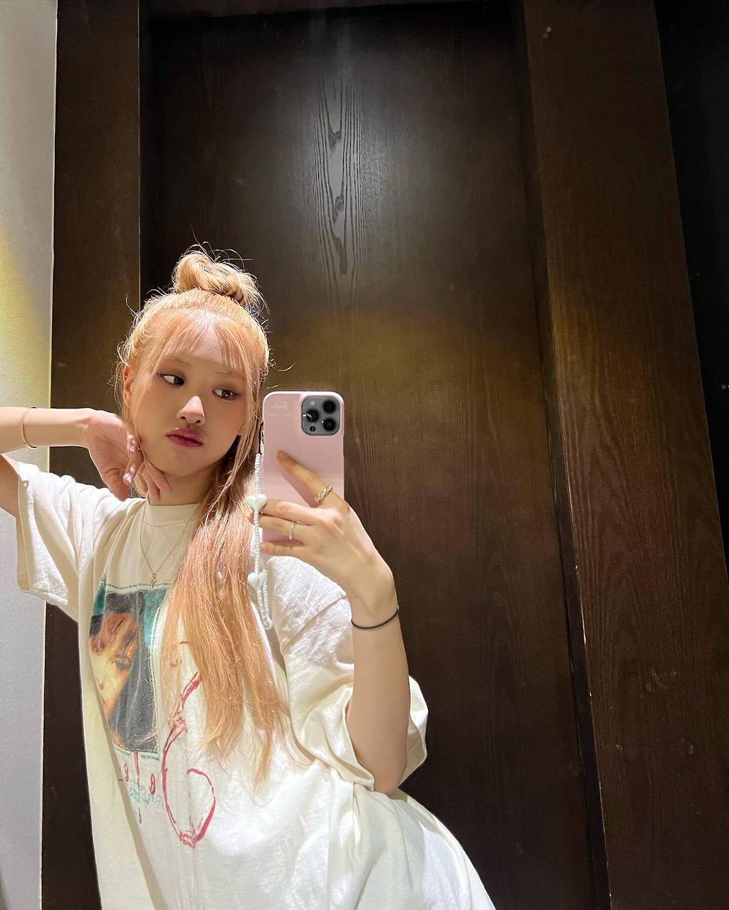 블랙핑크 로제 셀카 인스타 걸그룹 연예인 짤티비 Jjtvkr