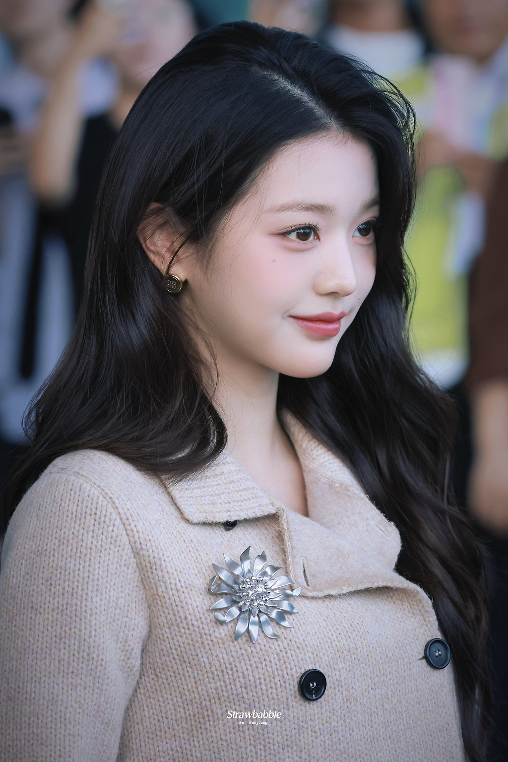 출국하는 장원영 미모 (스압) - 방송/연예 - 꾸르