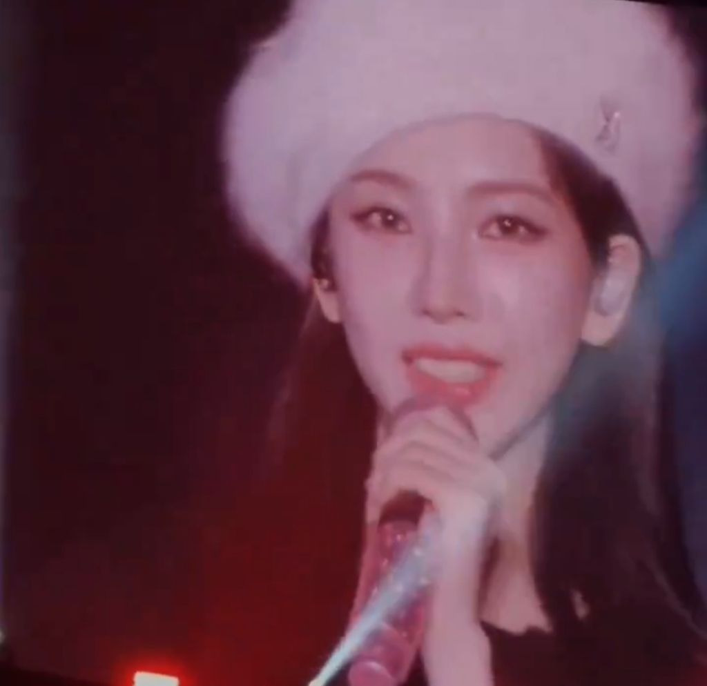 연예거중기 오늘자 사이타마 에스파 콘서트 카리나 전광판 Daum 카페