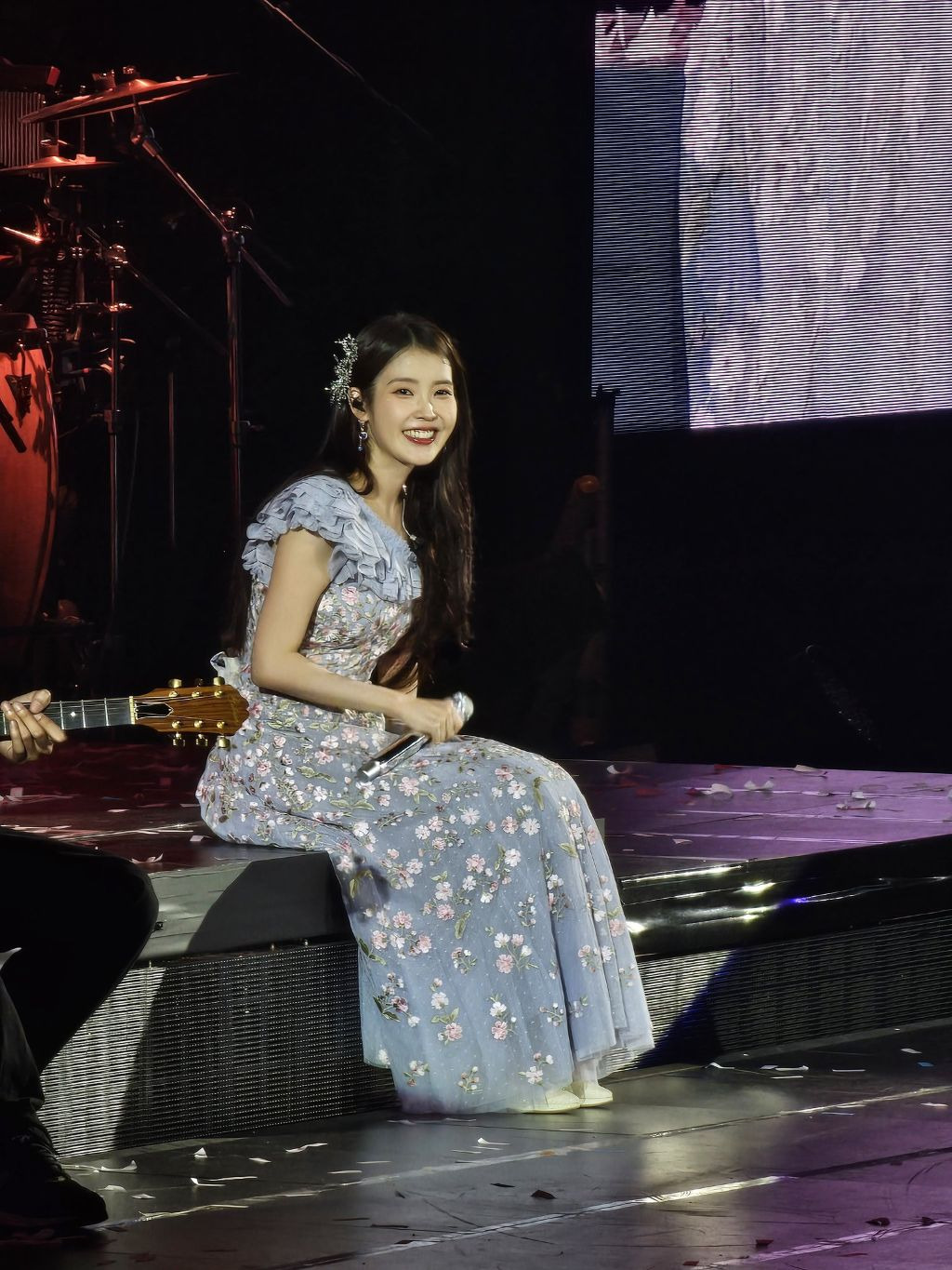 연예거중기 어제자 아이유 베를린콘서트 폰카짤 Daum 카페