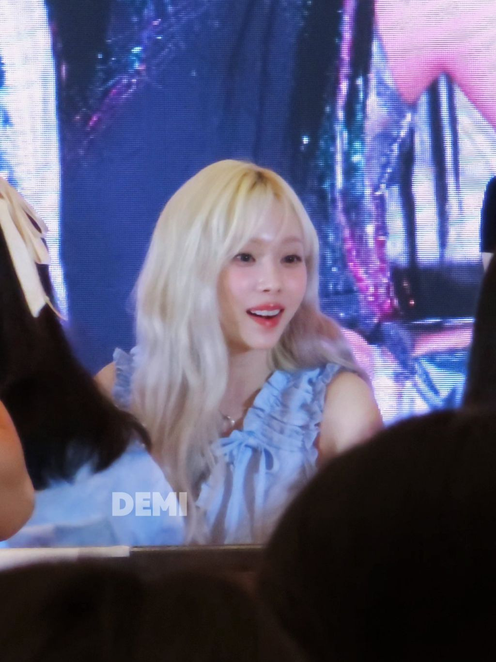 연예거중기 오늘 중국에서 팬싸하는 에스파 윈터 폰카짤 Daum 카페