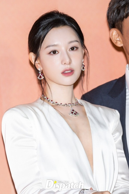 연예거중기 오늘자 배우 김지원 불가리 포토월 행사 기사사진 Daum 카페