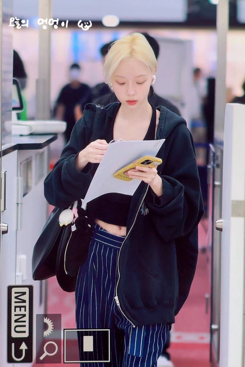 연예거중기 오늘자 윈터 출국 프리뷰 Daum 카페