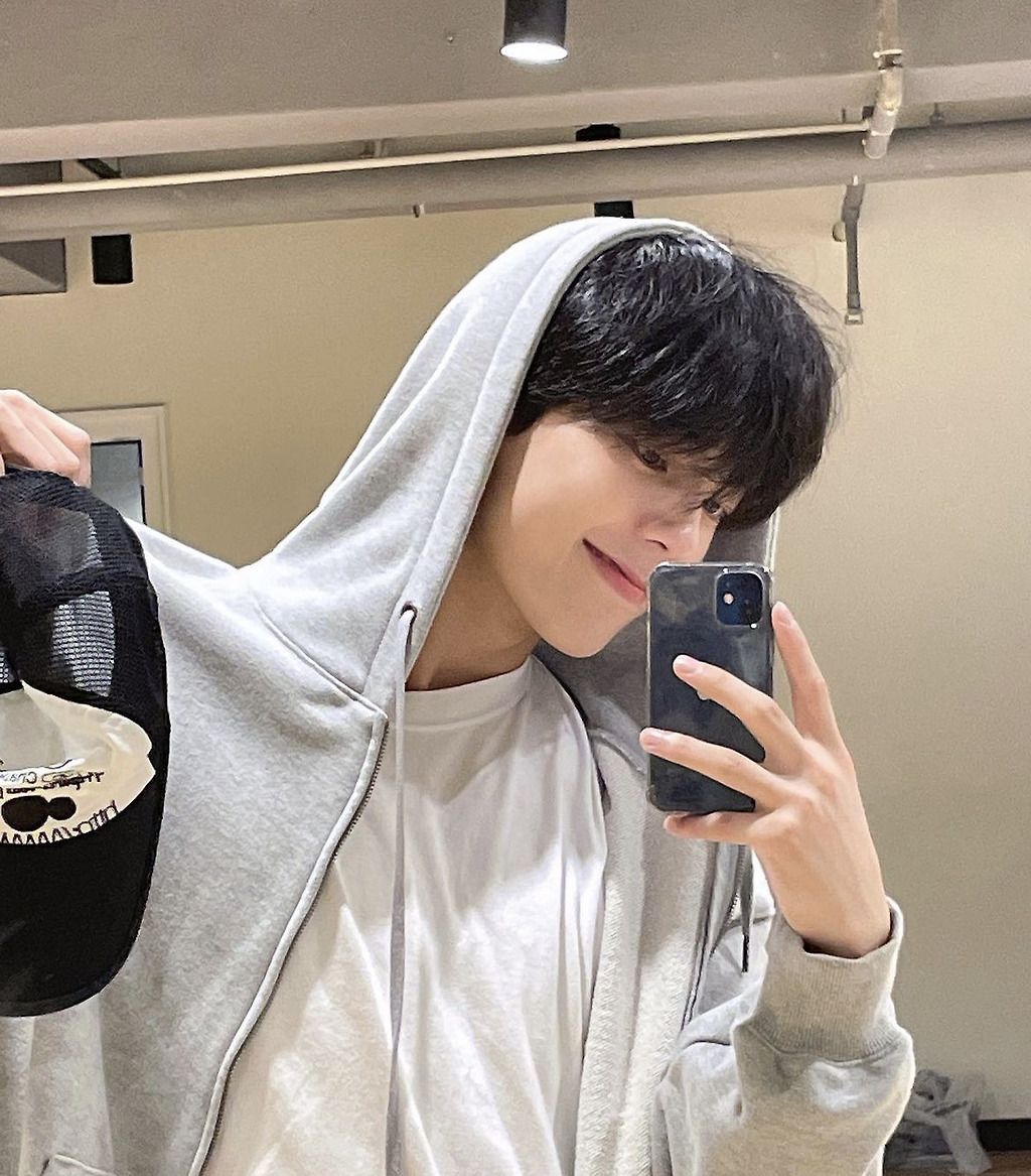 연예거중기 씨제스 신인 남돌 비주얼 담당멤인듯한 2명 Daum 카페