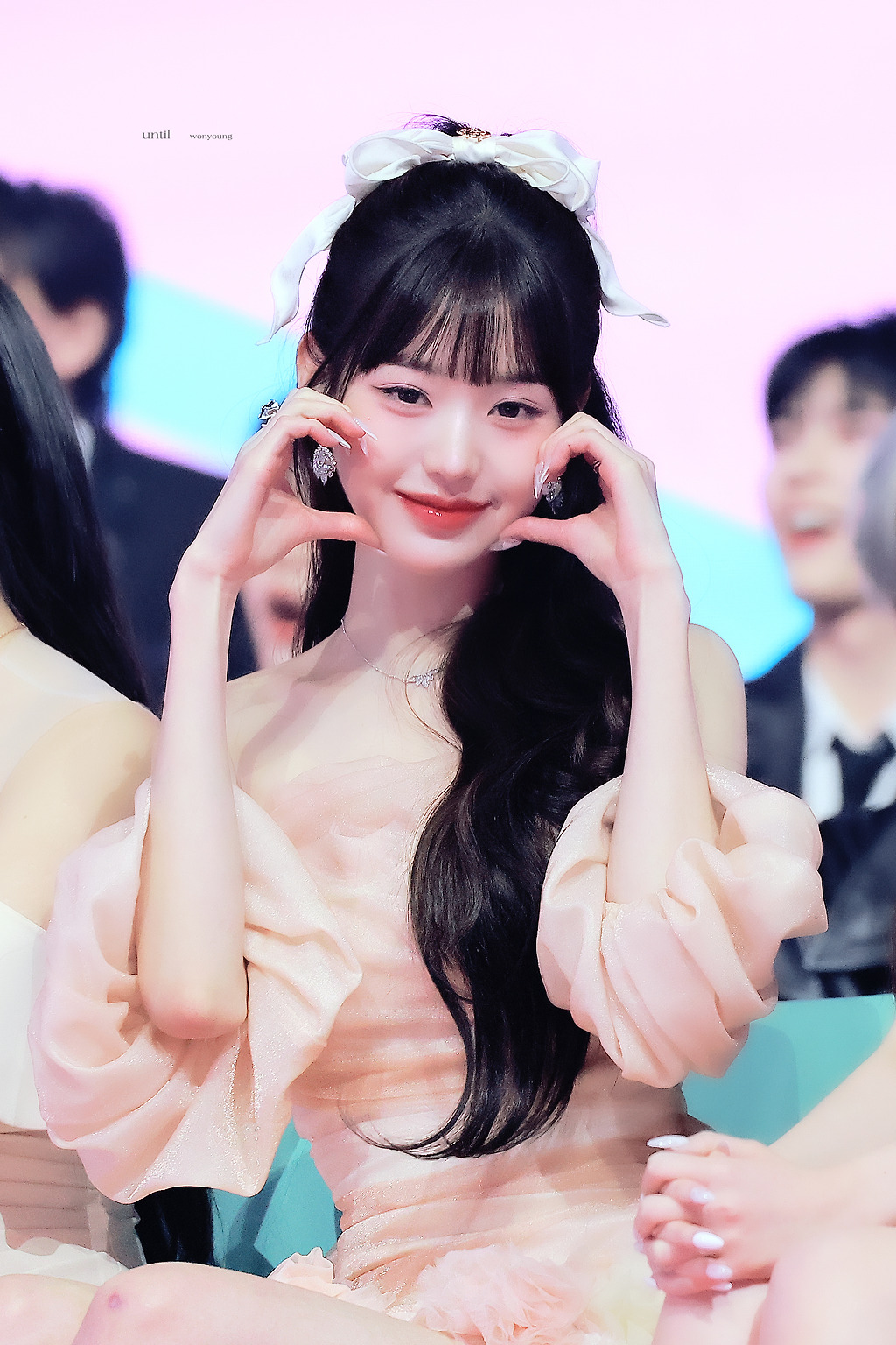 연예거중기 멜뮤 장원영 리본 화이트 Vs 블랙 Daum 카페