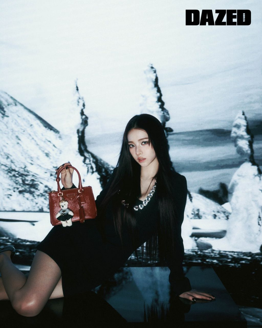 연예거중기 오늘 뜬 데이즈드코리아x프라다 카리나 화보 Daum 카페