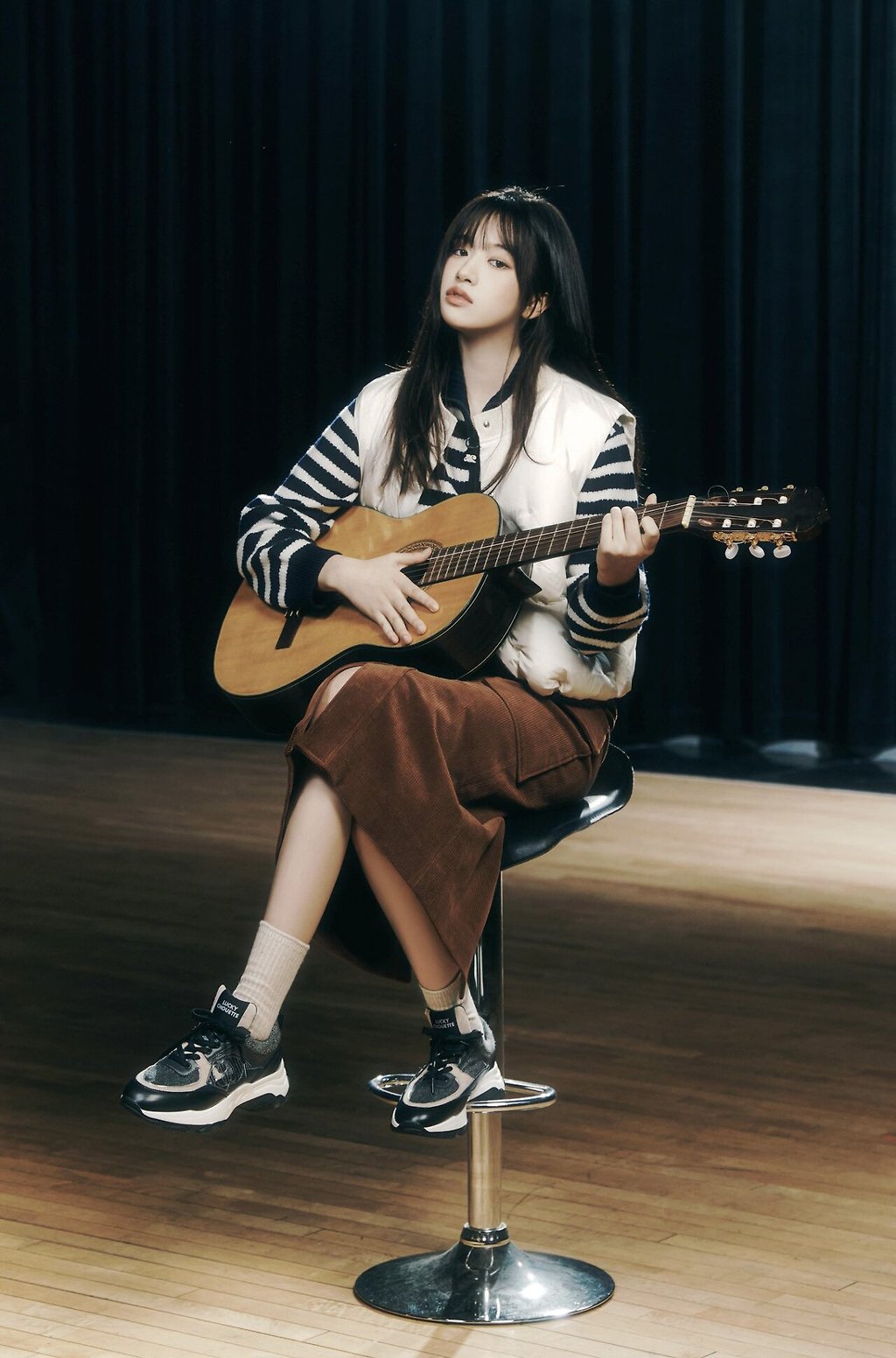 연예거중기 아이브 안유진 럭키슈에뜨 Fw 컬렉션 화보 추가 공개 Daum 카페