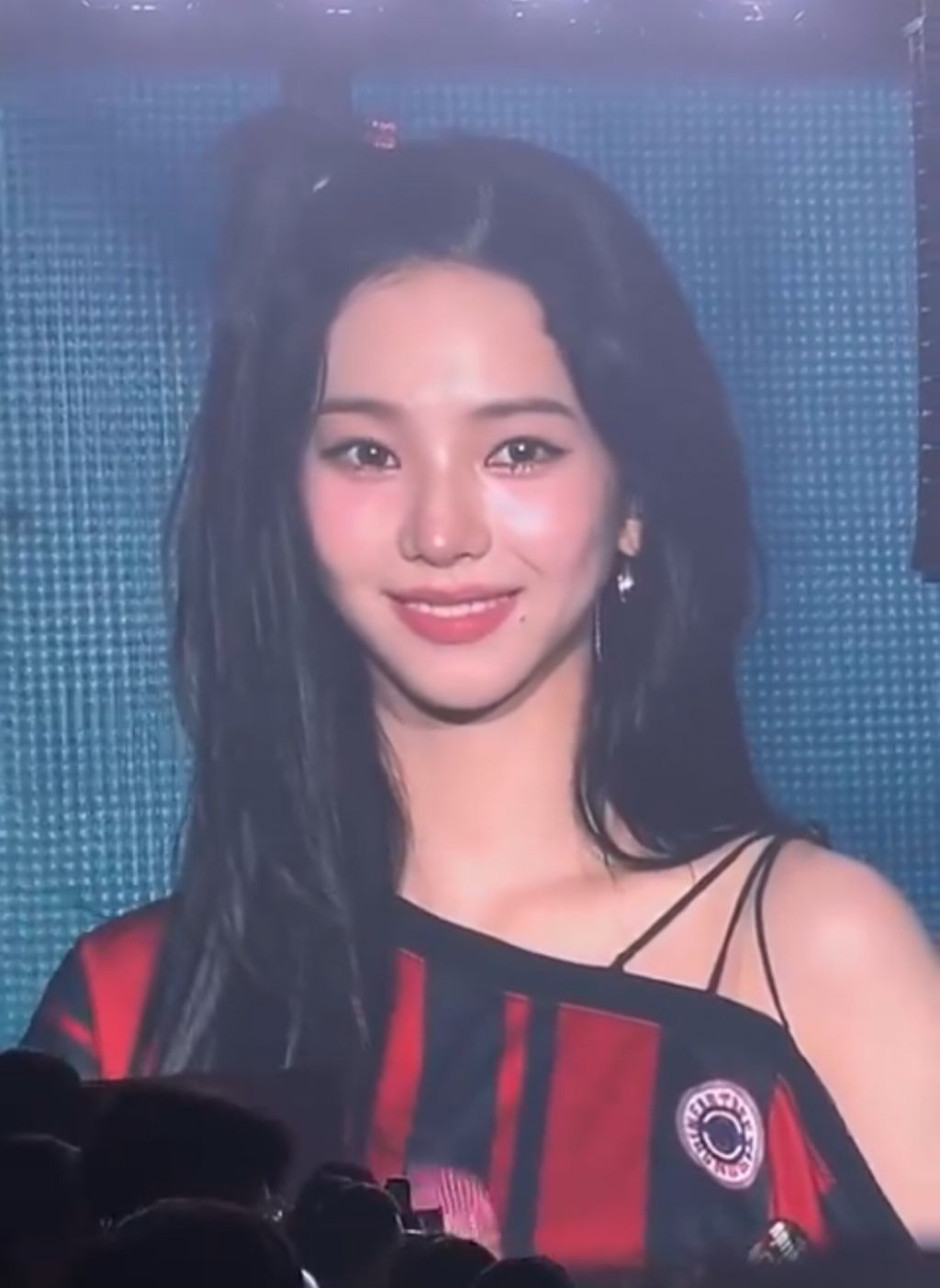 내가 사랑했던 모든 여자들 오늘자 에스파 대만 콘서트 1일차 카리나 전광판 Daum 카페