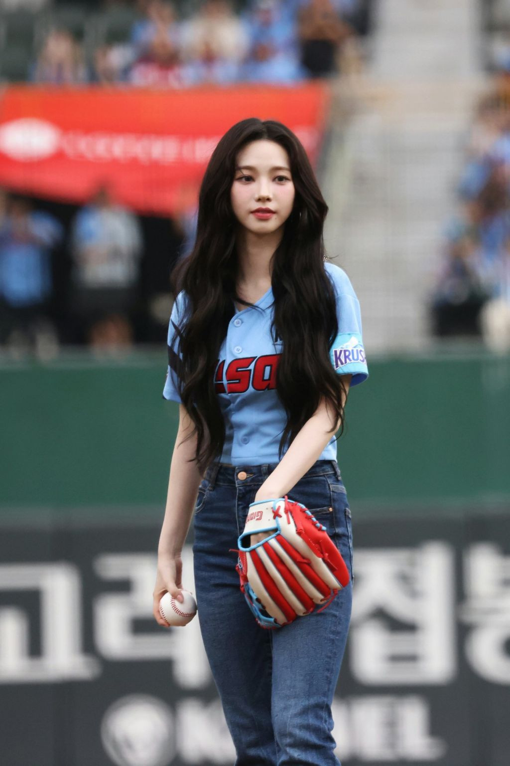 내가 사랑했던 모든 여자들 부산팬싸 시구 대구팬싸 얼굴 열일한 카리나의 하루 Daum 카페
