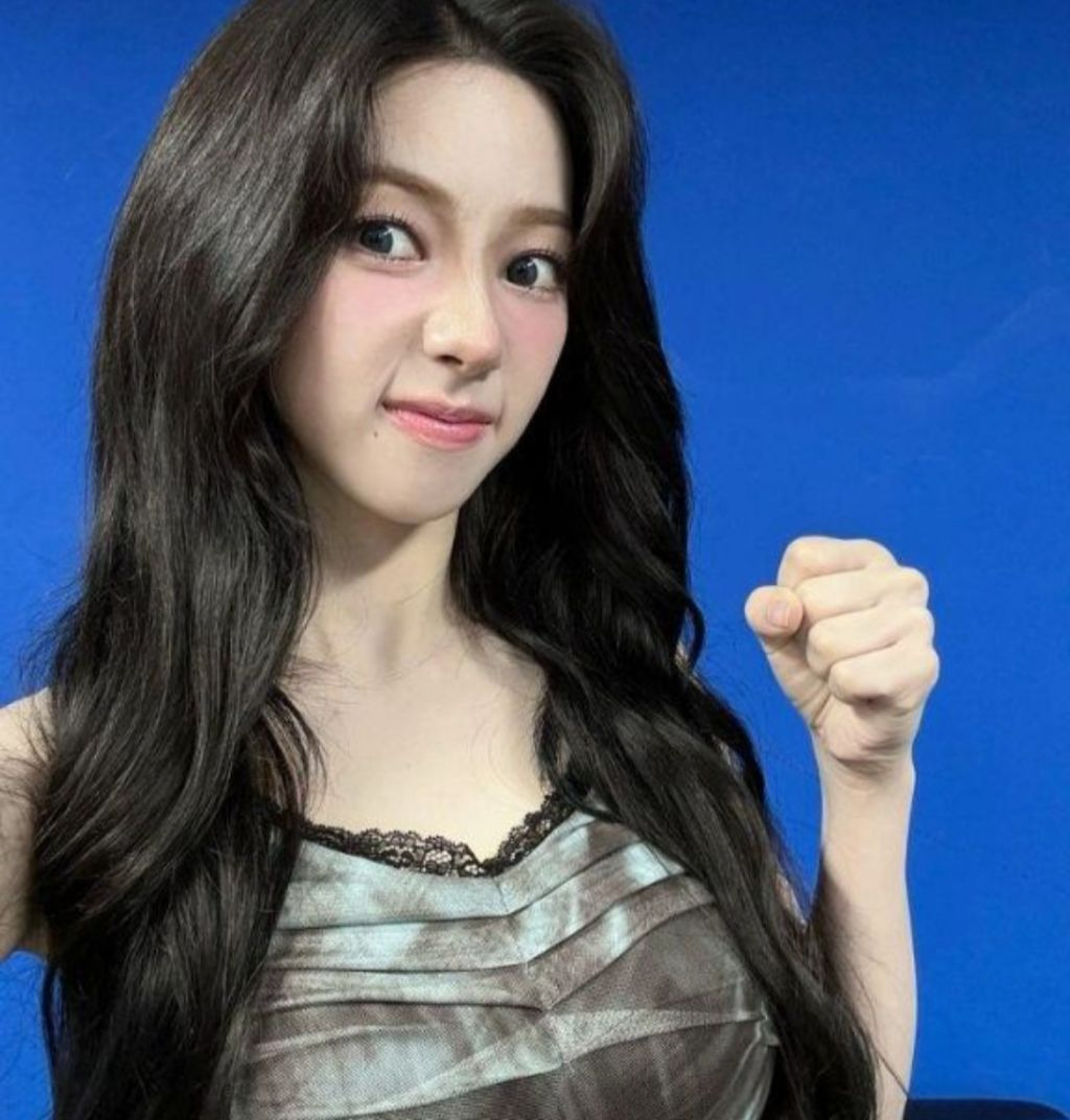 내가 사랑했던 모든 여자들 에스파 카리나 ️ 셀카 모음 Daum 카페