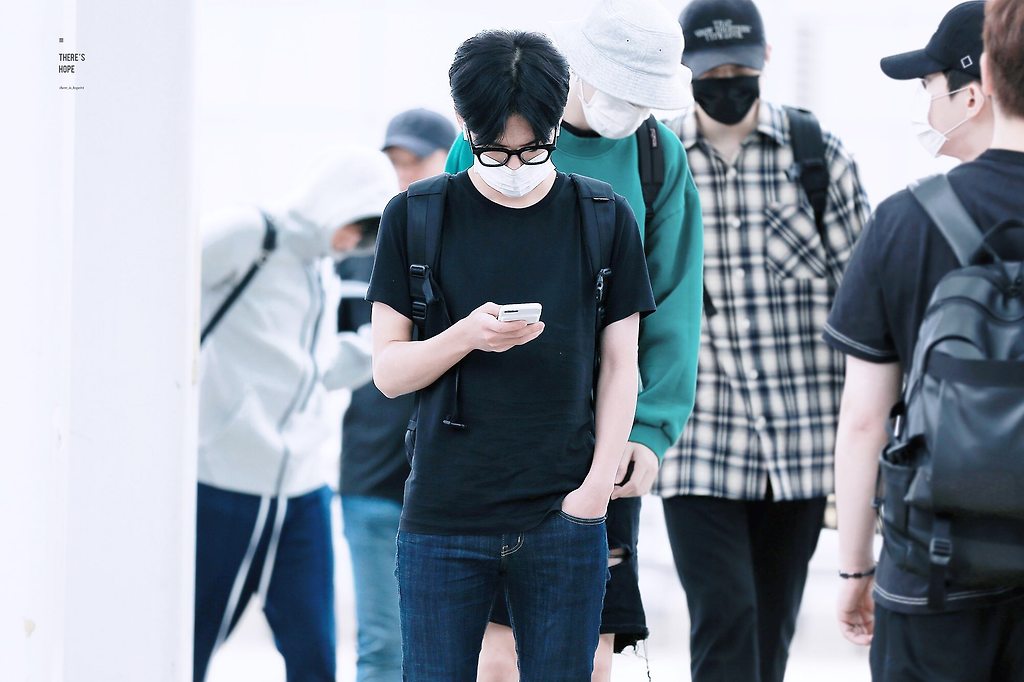 연예인 데일리룩 데이식스 원필 사복 Daum 카페
