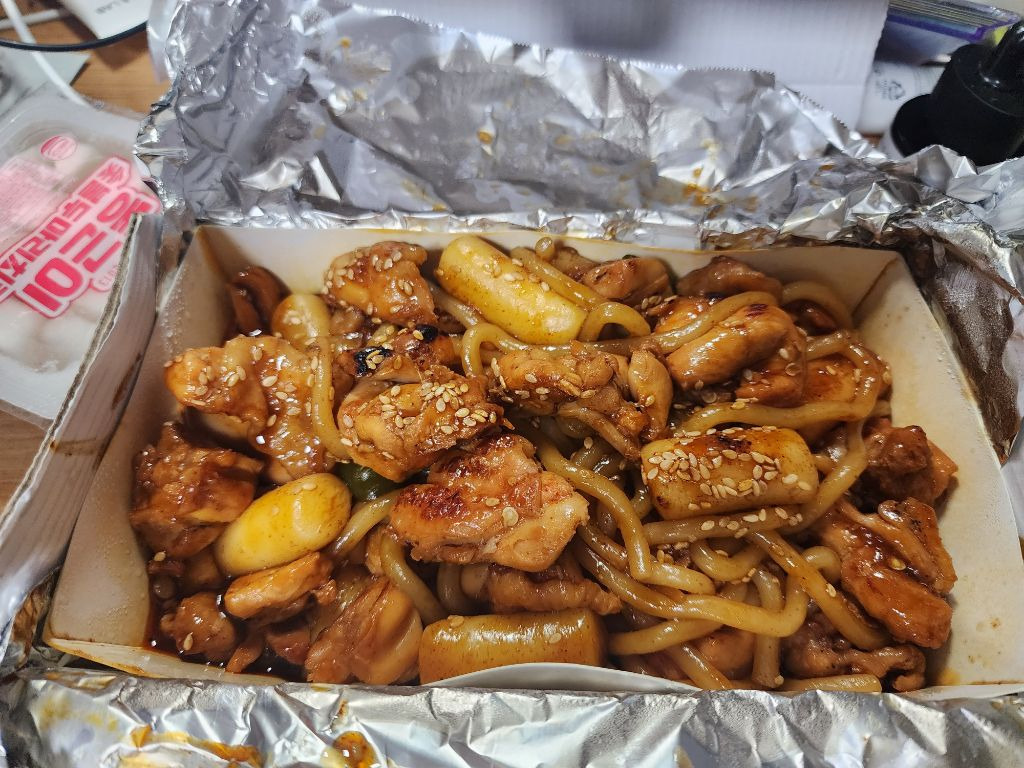 잘 먹는 먹보들 우동 맛집 동근이숯불두마리치킨 Daum 카페