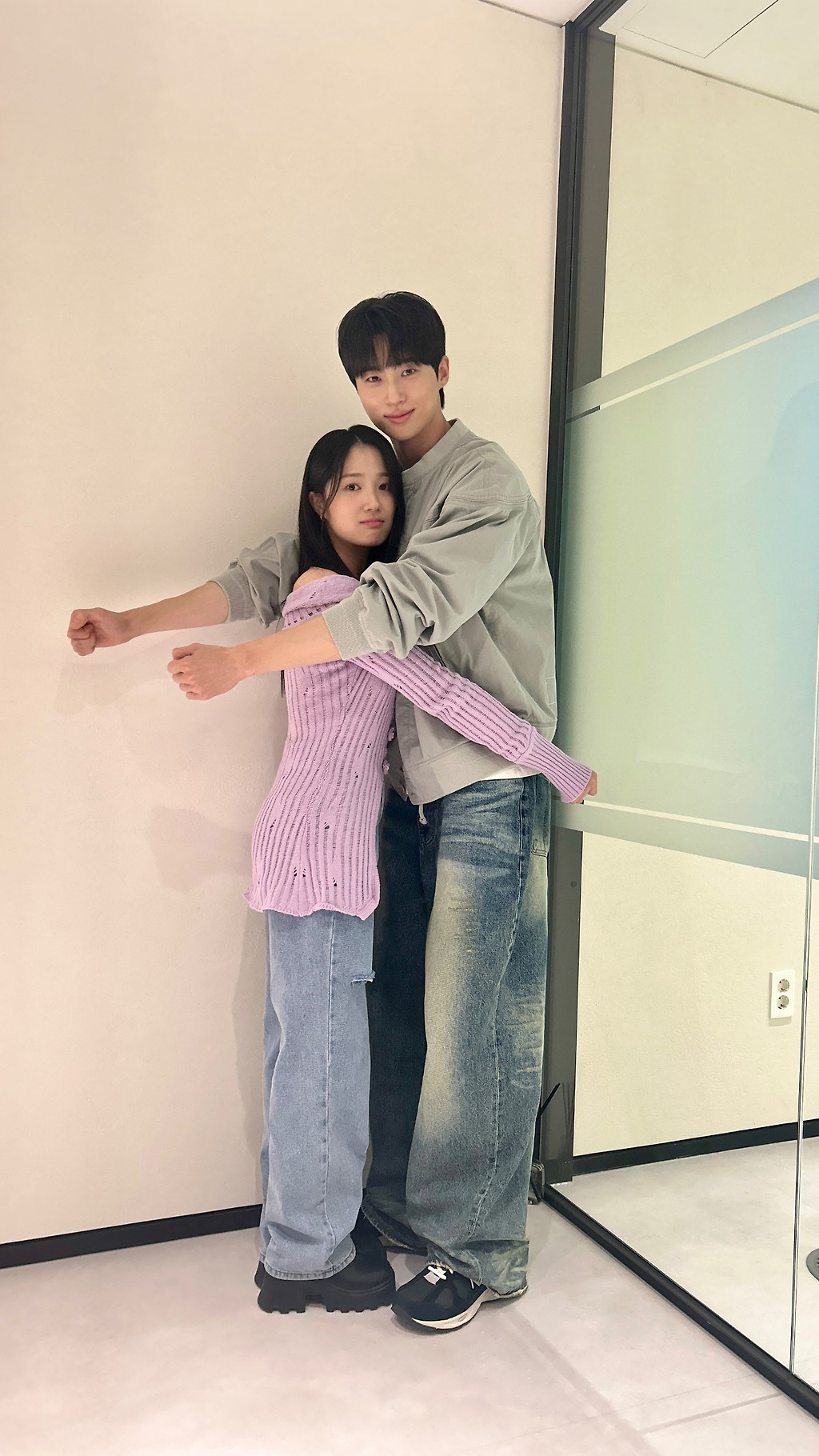 드라마 같이봐요 같은 그림체라는 반응많은 변우석 김혜윤 Daum 카페