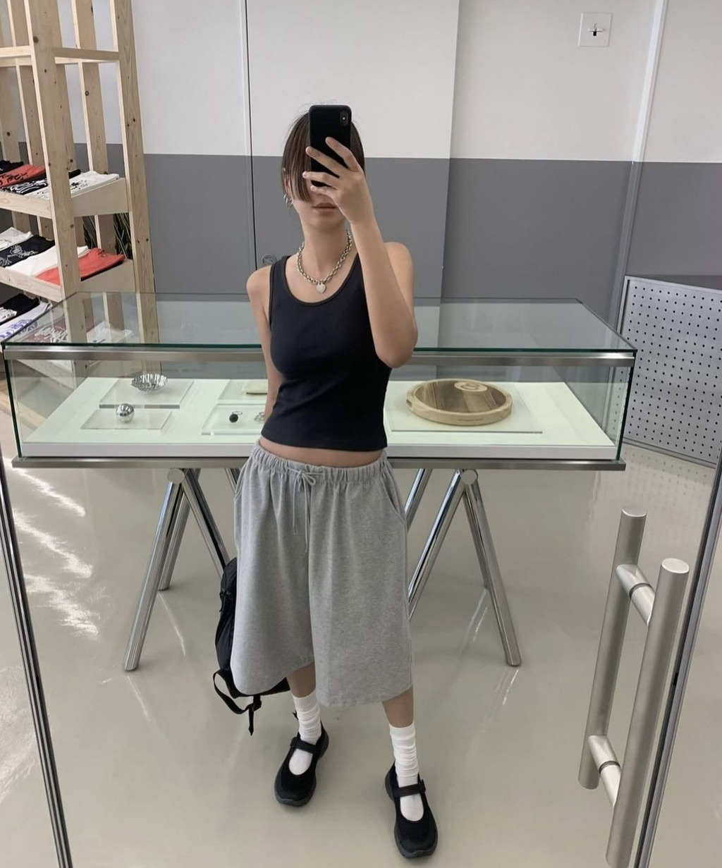데일리룩 난닝구 아니구요 메리야스 아닙니다🙅‍♀️ 슬리브리스 탑 코디 모음 Daum 카페