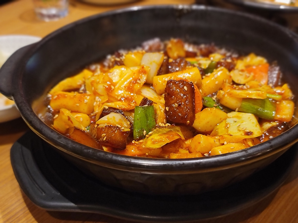 맛술싸 최애 안주 투다리 김치 우동 돼지 껍데기 Daum 카페