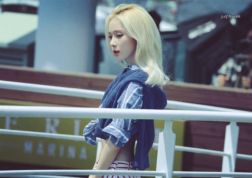 혹하게하는것들 오늘자 랄프로렌 행사 에스파 윈터 Daum 카페