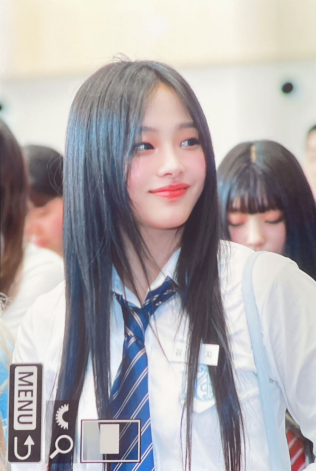 혹하게하는것들 오늘자 뉴진스 도쿄 출국 프리뷰 Daum 카페
