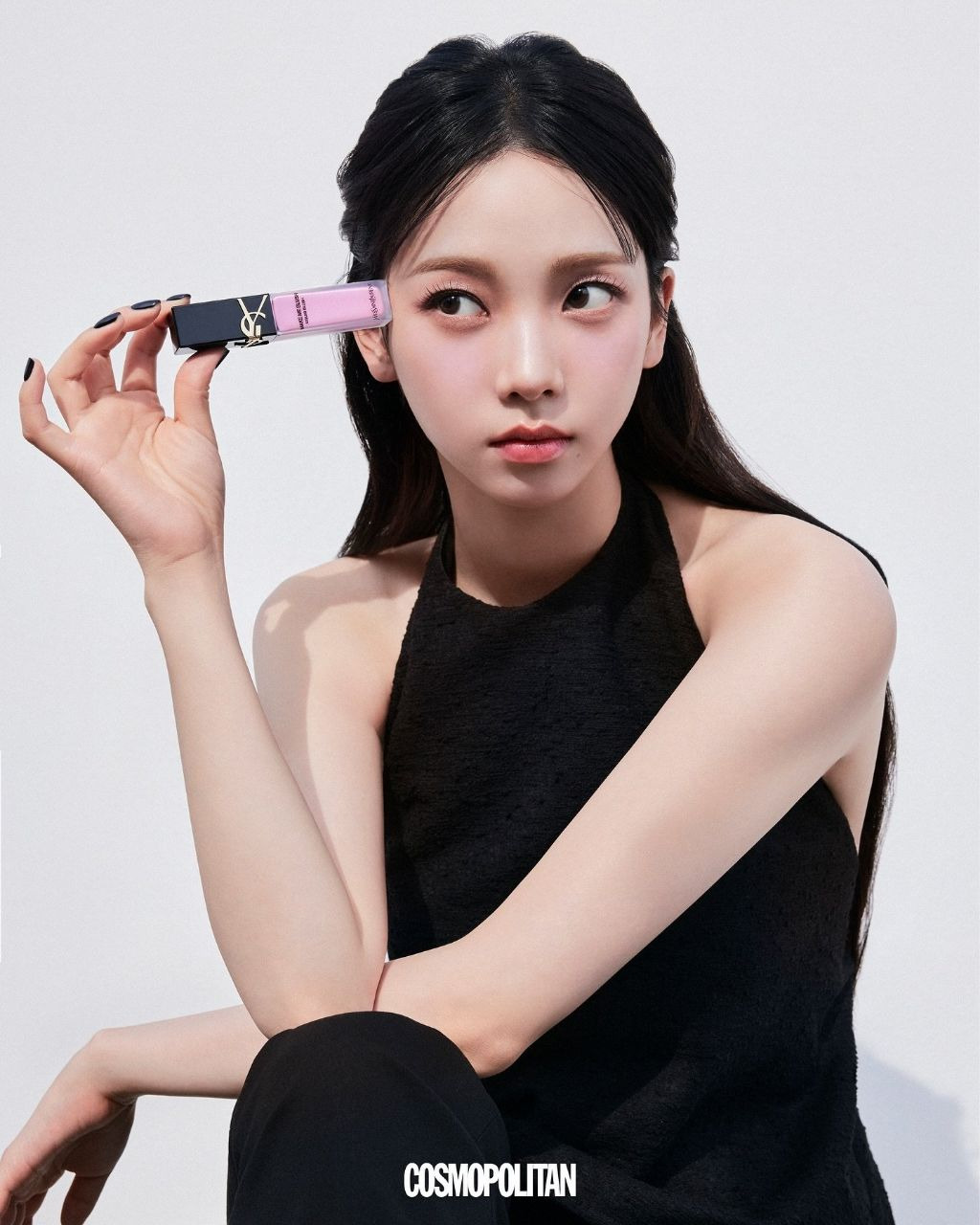 혹하게하는것들 방금 뜬 코스모폴리탄 공식 인스타 업뎃 Feat 에스파 카리나 Daum 카페