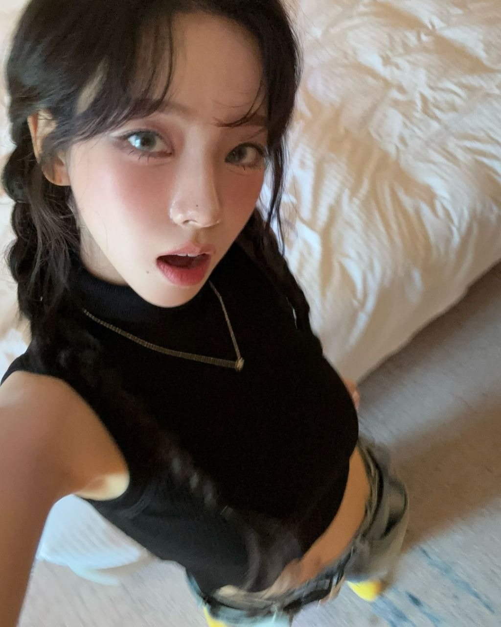 혹하게하는것들 오늘자 에스파 카리나 인스타 업뎃 Daum 카페