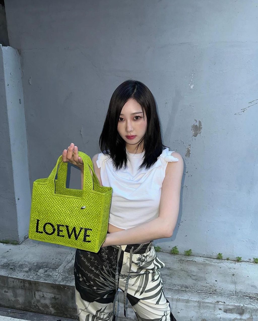 혹하게하는것들 에스파 지젤 인스타 업뎃feat로에베 Daum 카페