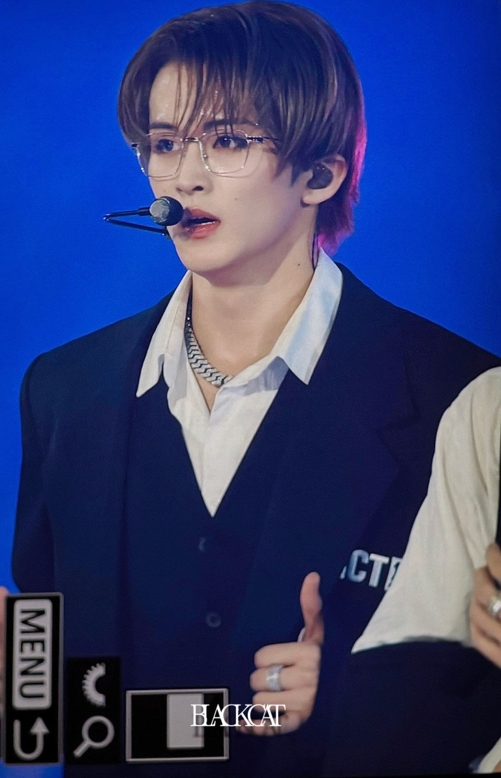 혹하게하는것들 오늘자 가요대전 안경 마크 프리뷰 Daum 카페