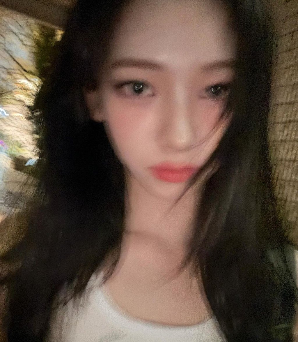 혹하게하는것들 에스파 카리나 인스타 Daum 카페