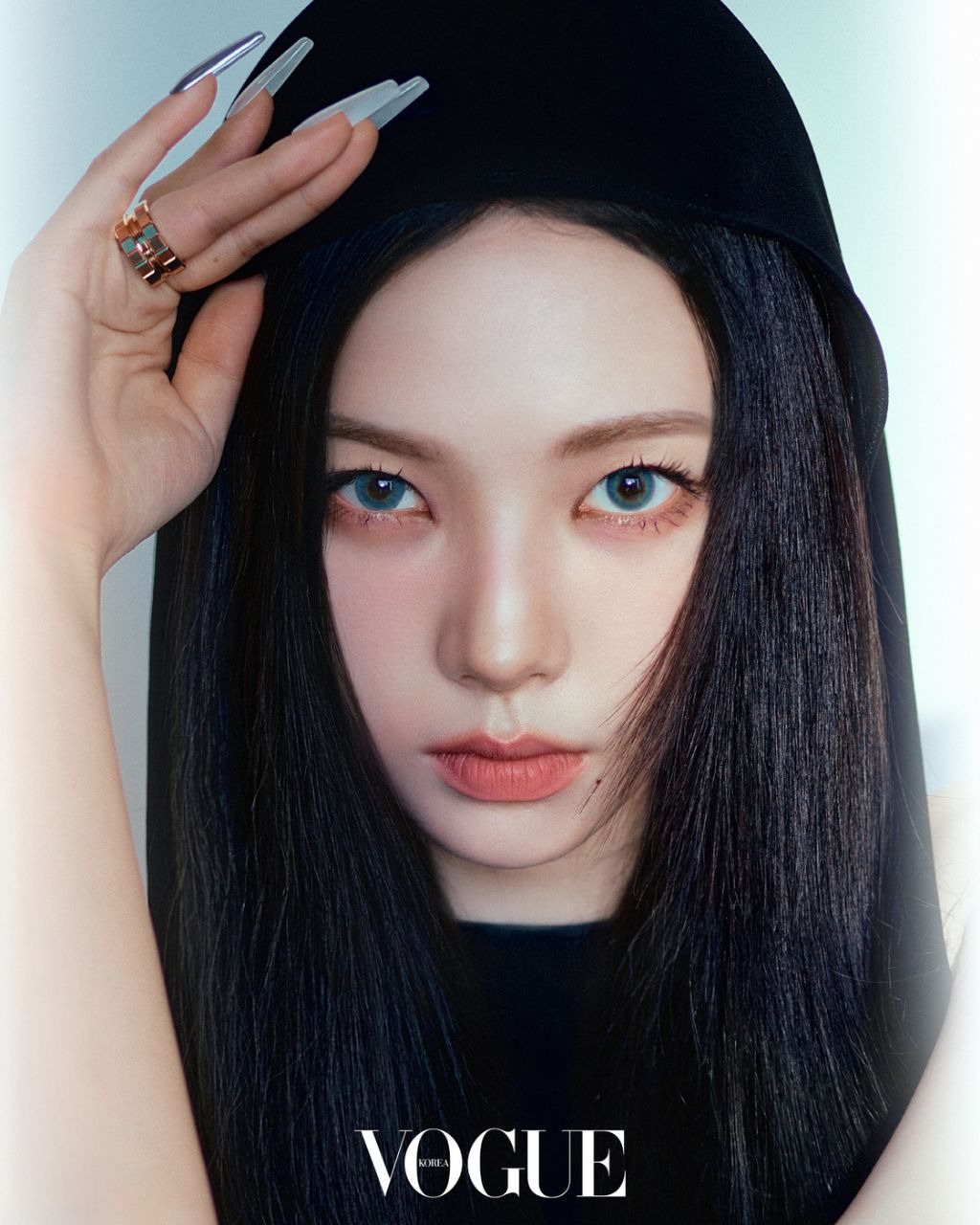 혹하게하는것들 오늘 뜬 보그 코리아 공식 홈페이지 에스파 화보 커버 Daum 카페