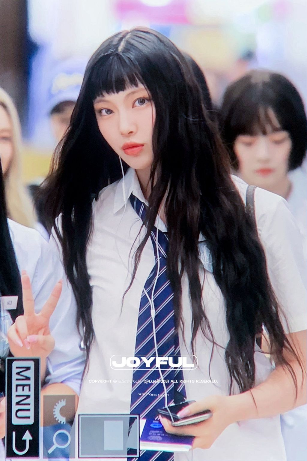 혹하게하는것들 오늘자 뉴진스 도쿄 출국 프리뷰 Daum 카페