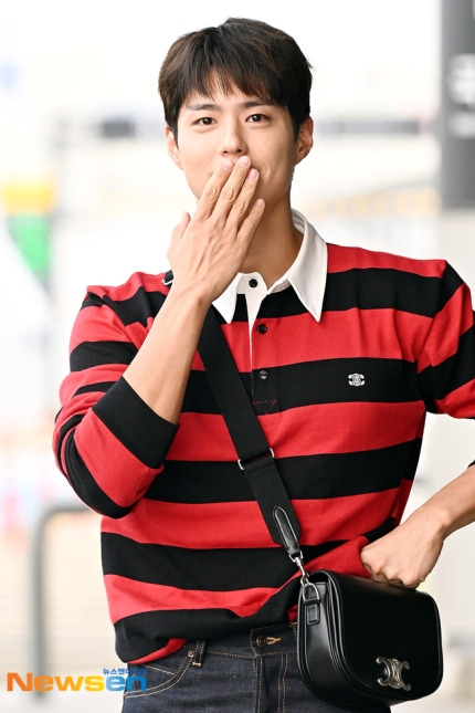 혹하게하는것들 오늘 박보검 일본 출국 기사사진 Daum 카페