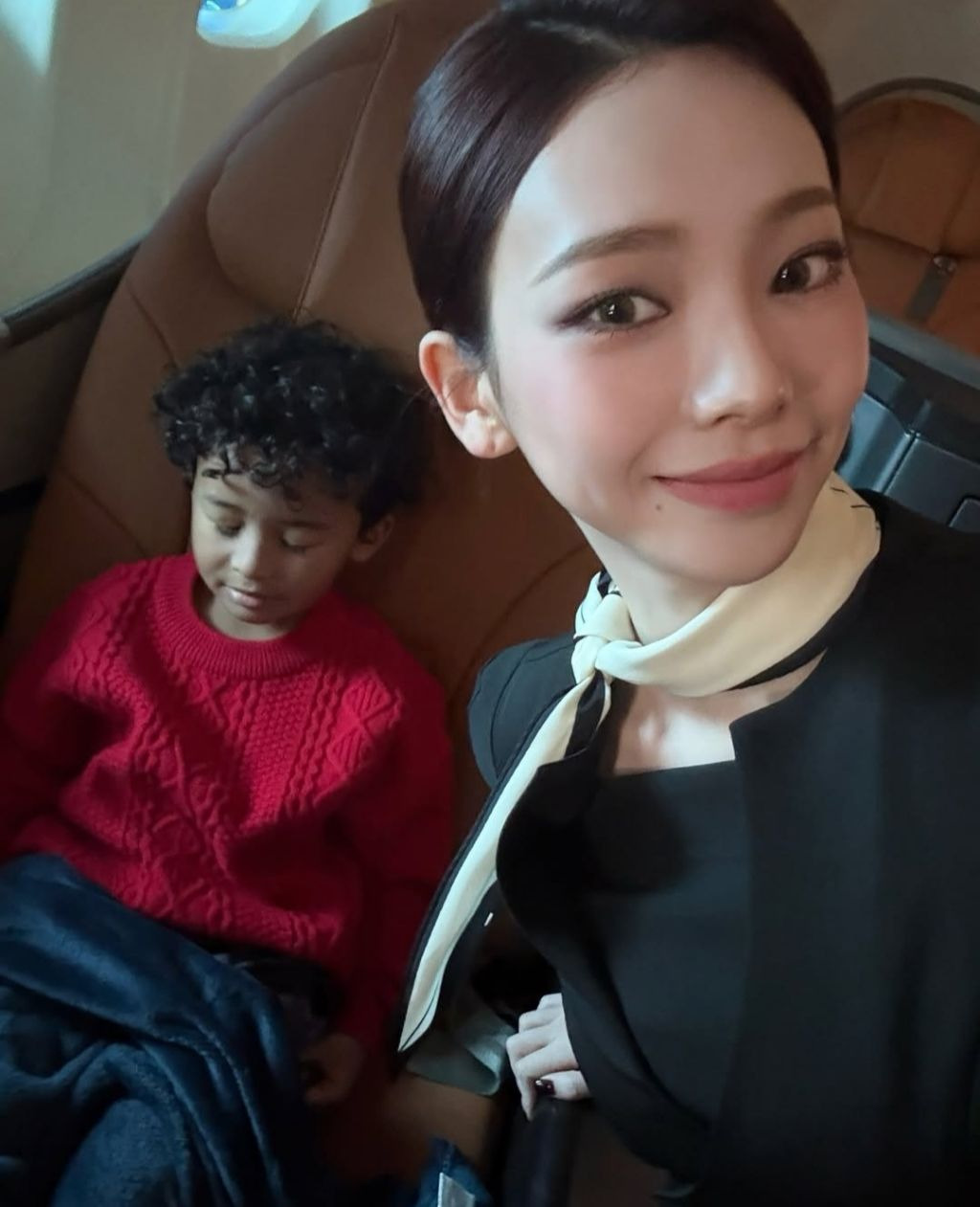 혹하게하는것들 신세계 백화점 공식 인스타 업뎃 Feat 승무원 카리나 Daum 카페