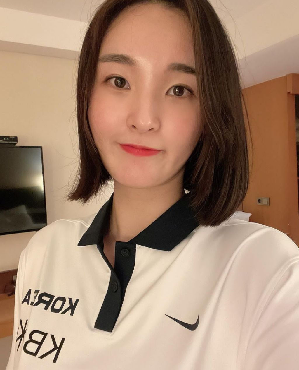 항저우 아시안게임 응원 여농 할때 감독님 옆에 계시던 분 예쁘길래 찾아봤는데 Daum 카페
